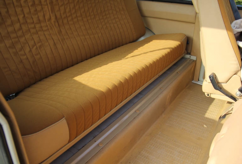 1978 Range Rover 3.5 Sahara Dust – Auric Classic Cars