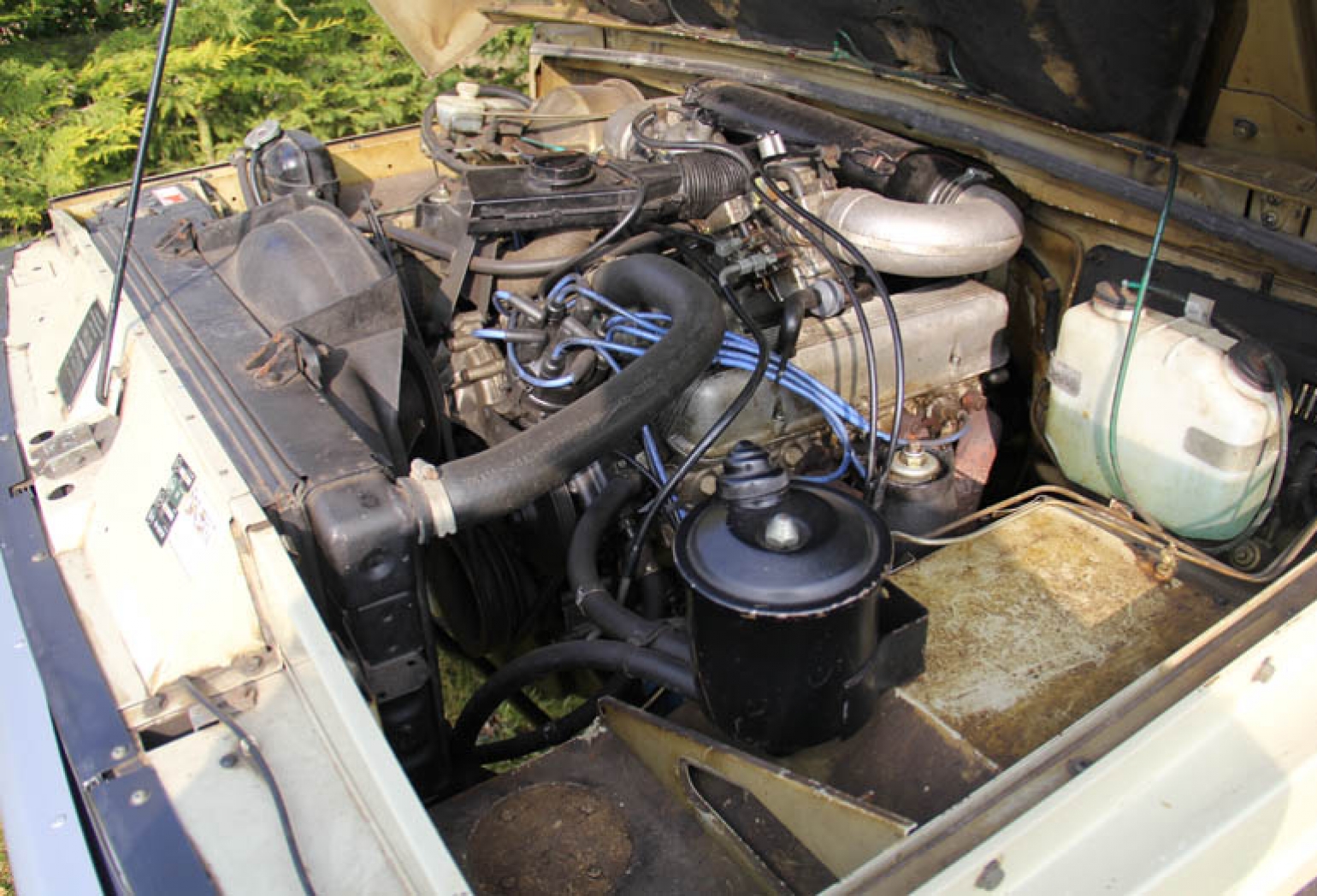 1978 Range Rover 3.5 Sahara Dust – Auric Classic Cars