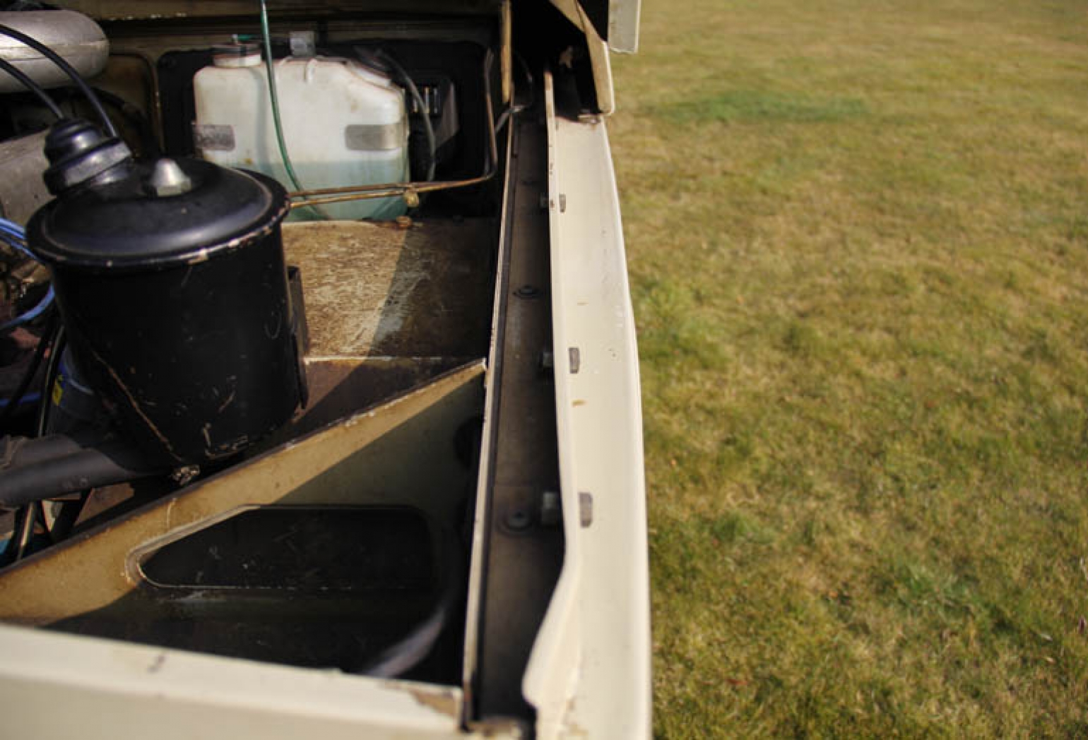 1978 Range Rover 3.5 Sahara Dust – Auric Classic Cars